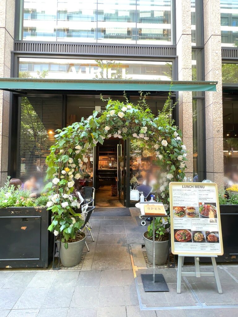 【丸の内】ADRIFT by David Myersには海外のようなテラスも | like a framboise