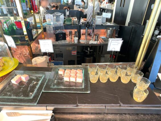 【丸の内】高層階で楽しむマンゴーツリー東京のランチ食べ放題