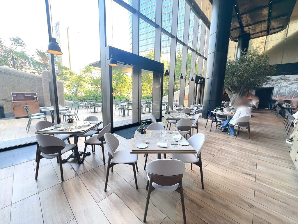 【麻布台ヒルズ】『JANU MERCATO』の優美な空間で楽しむランチ